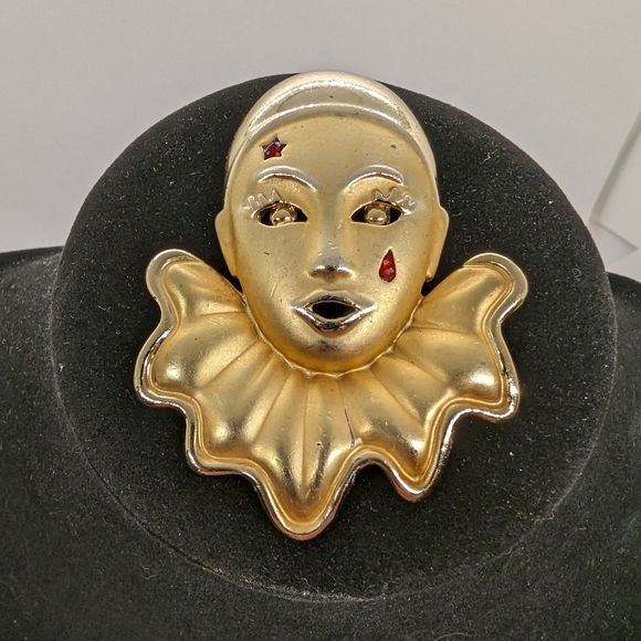 unknown | Jewelry | Pierott Harley Quinn Style Clown Jester Brooch Gold ...